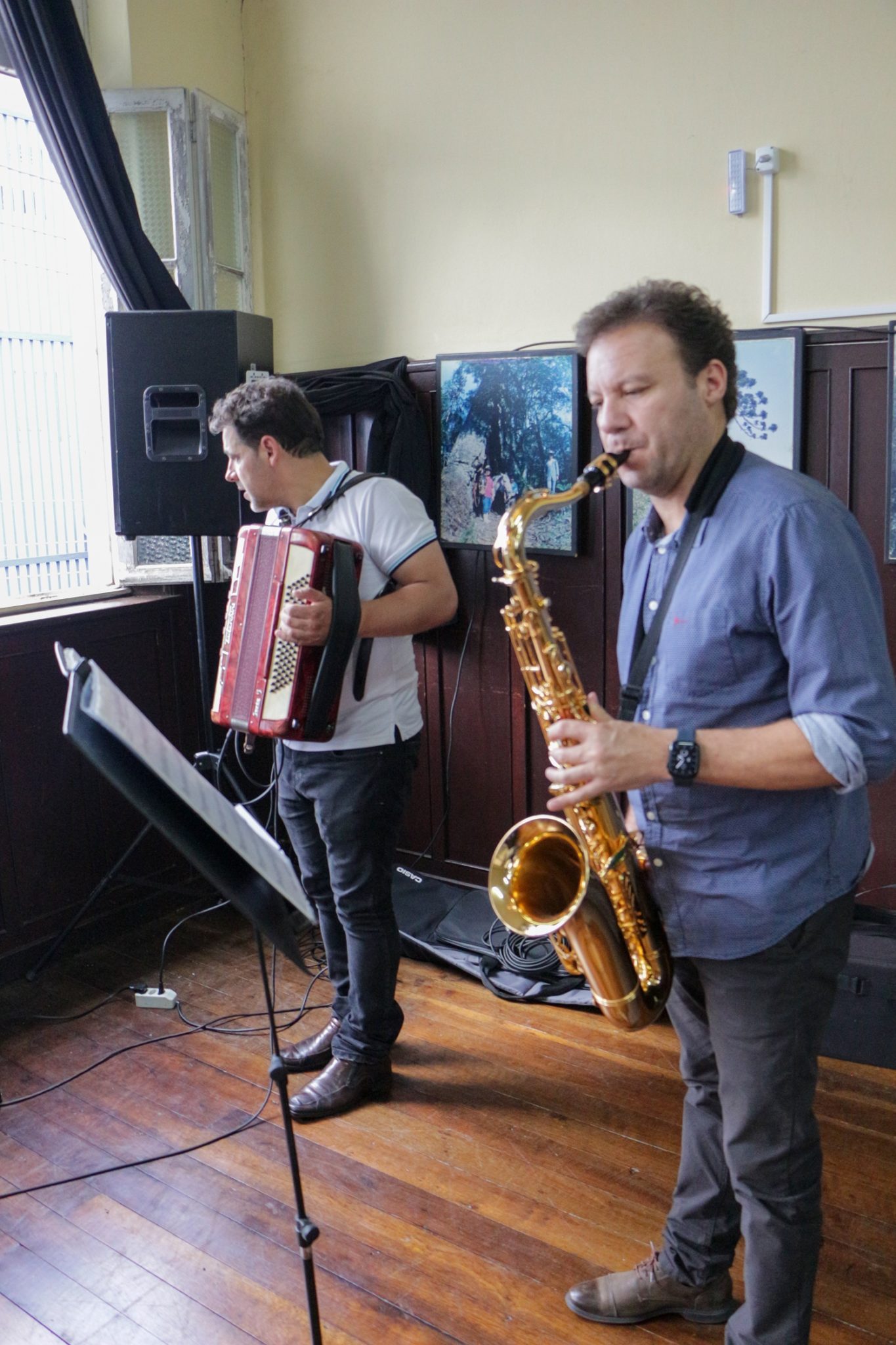 Música na janela: servidores se apresentam para pacientes do Hospital ...
