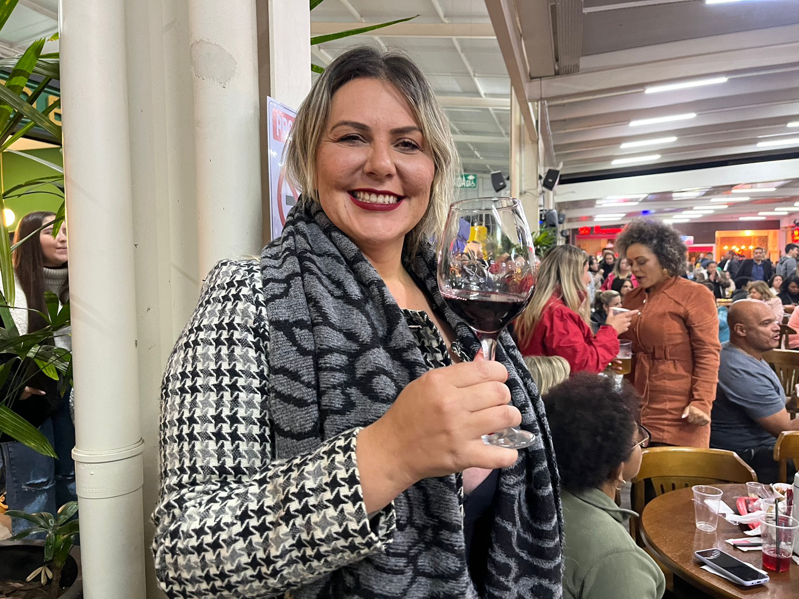 Lançamento da Festa do Pinhão 2023 lota Mercado Público de Lages; fotos