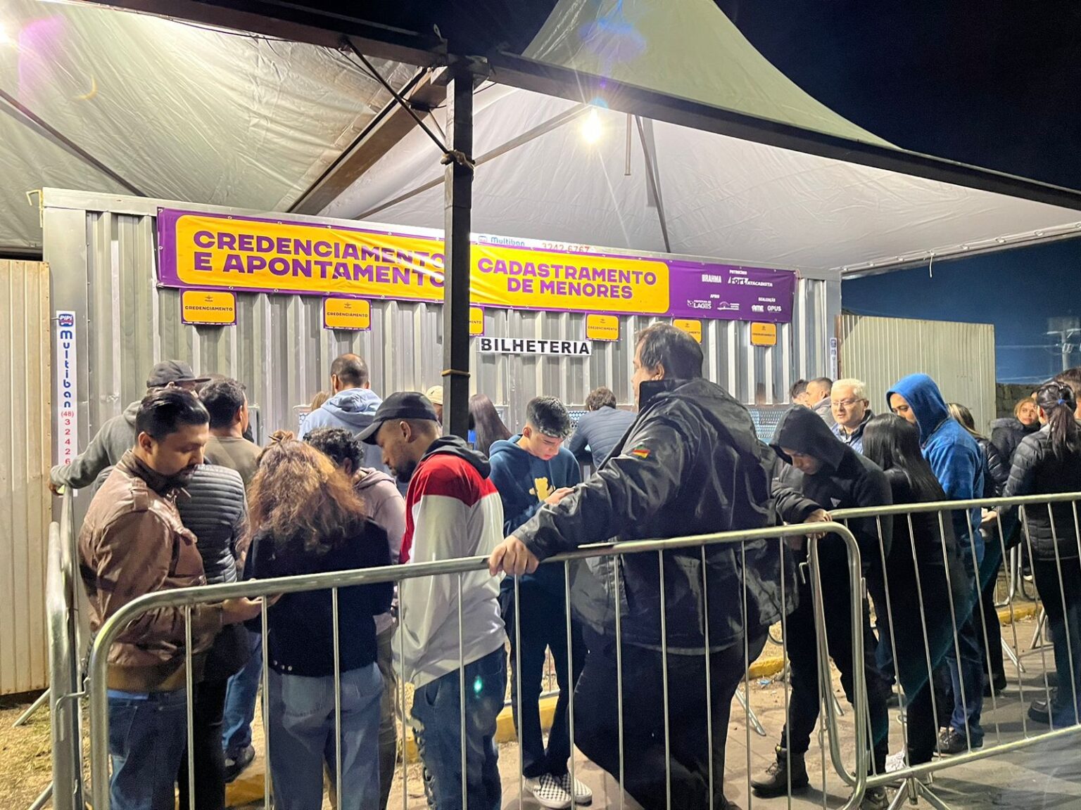 Primeiro dia de Festa do Pinhão tem grande movimentação em Lages; veja ...