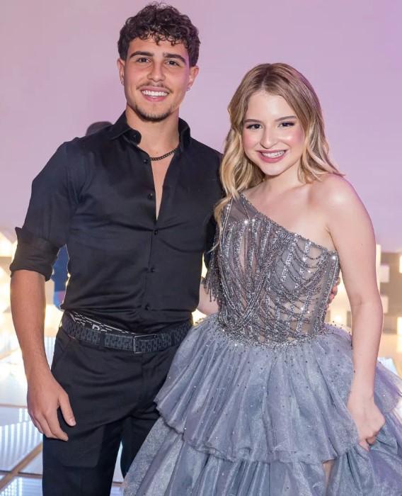 Sophia Valverde comemora 18 anos com festa luxuosa; veja looks