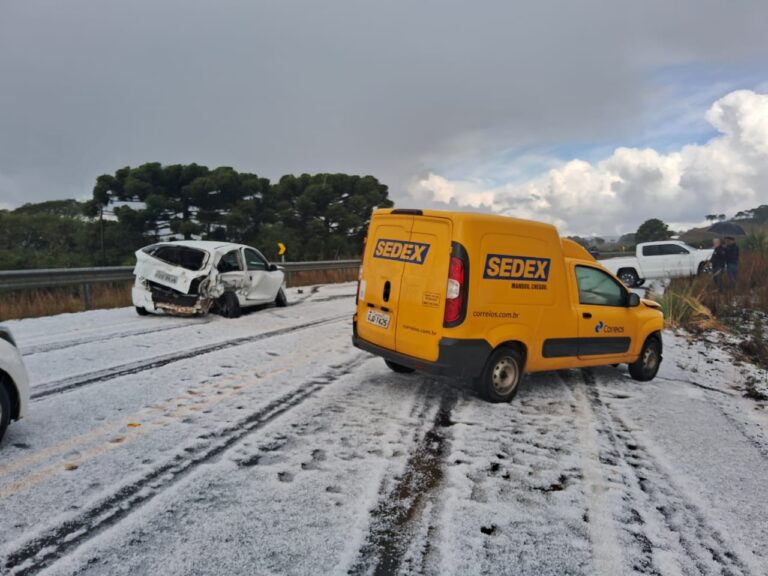 Chuva de granizo atinge cidades da Serra de SC: veja imagens